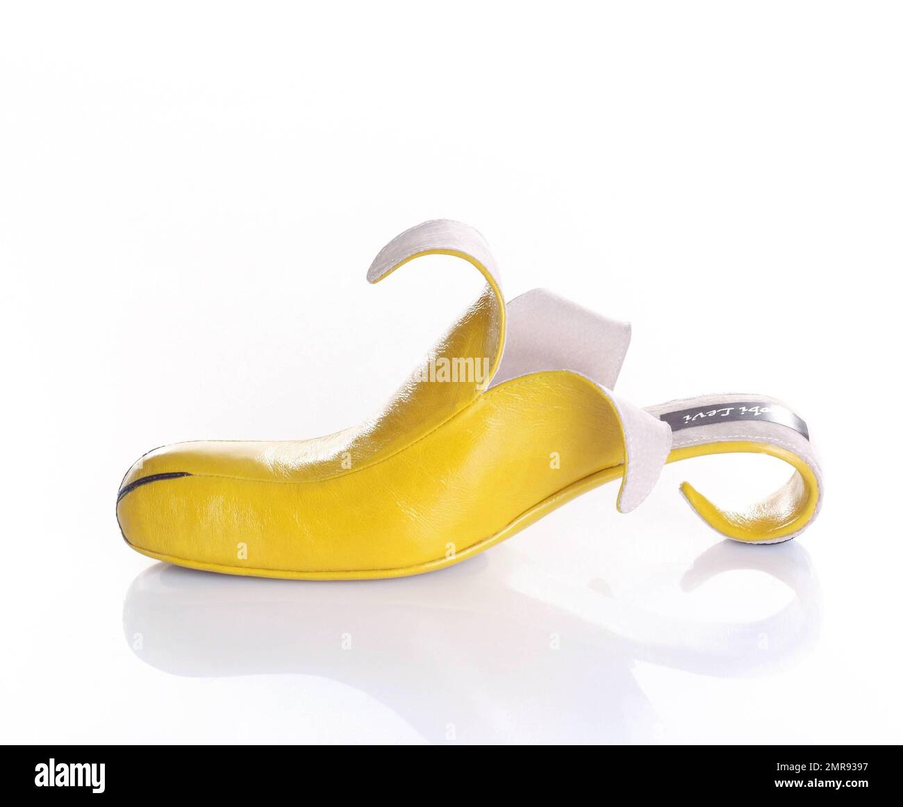 Designer Kobi Levi brings to life wearable shoe art with his Hybrid ...