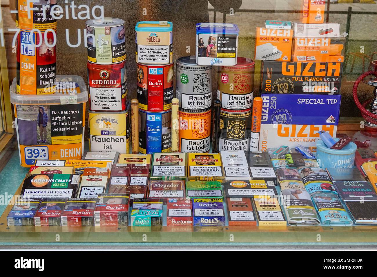 Tobacco display hi-res stock photography and images - Alamy