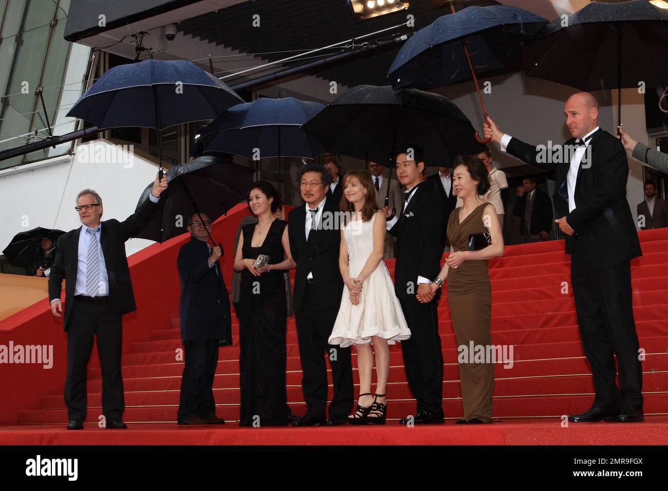 Moon Sori, Hong Sangsoo, Isabelle Huppert, Yu Junsang, Youn Yuh-Jung at ...