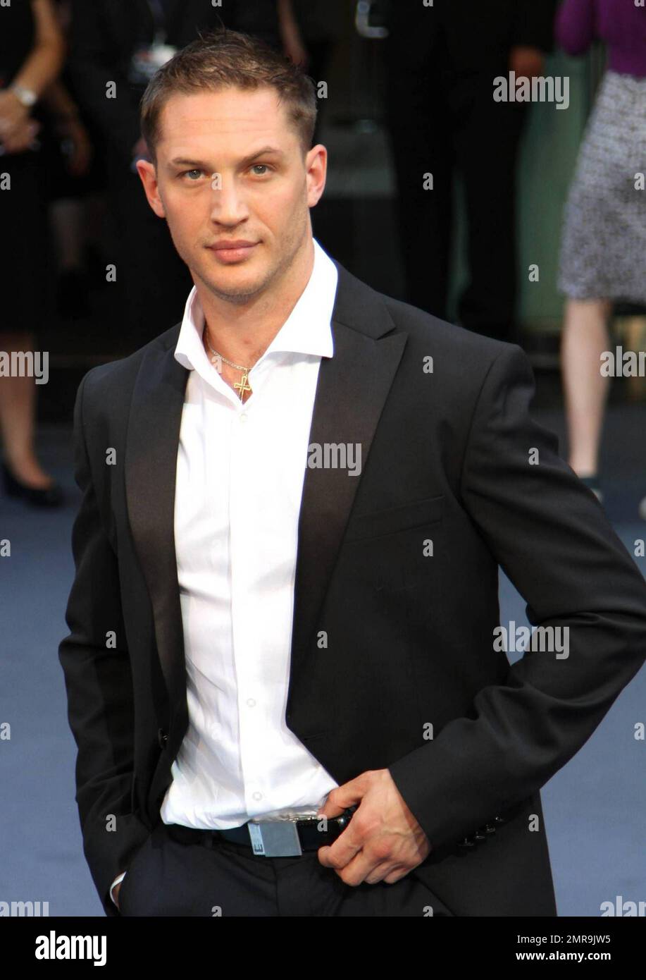 Tom Hardy walks the red carpet for the UK premiere of the new Warner ...