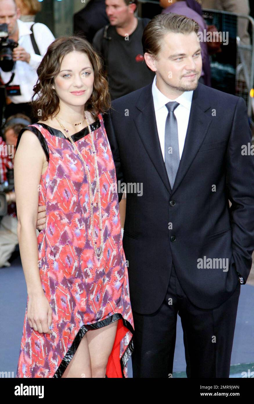 Leonardo DiCaprio accompanies beautiful Marion Cotillard on the red ...