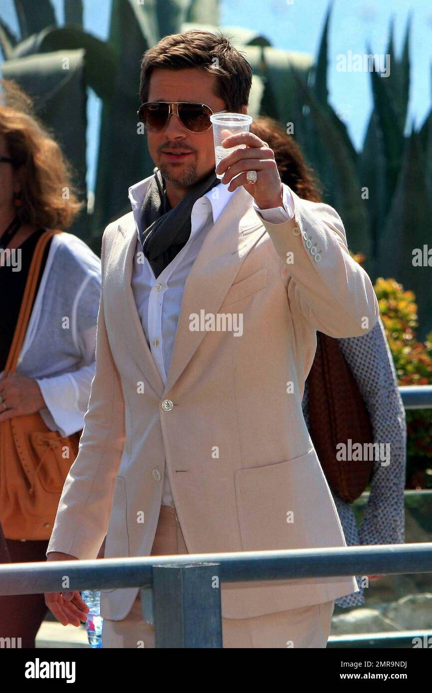 Brad pitt in inglorious basterds hi-res stock photography and images ...