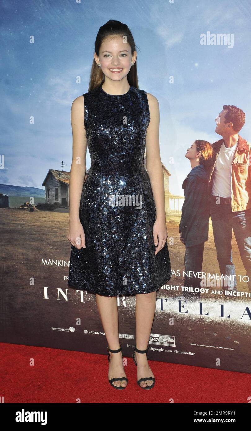 Interstellar 2014 mackenzie foy hi-res stock photography and images - Alamy