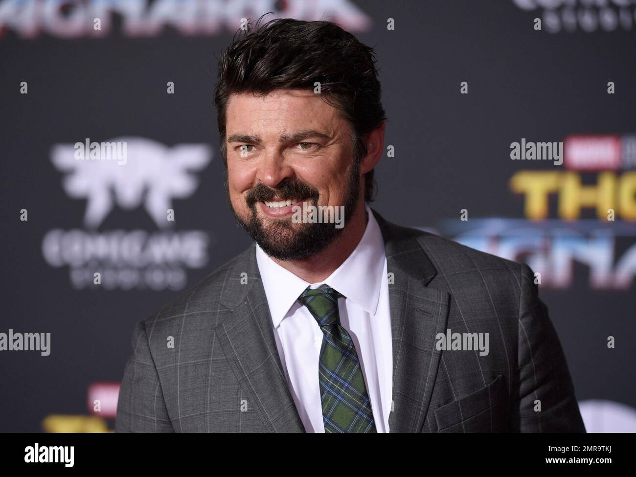 Karl Urban arrives at the world premiere of "Thor: Ragnarok" at the El ...