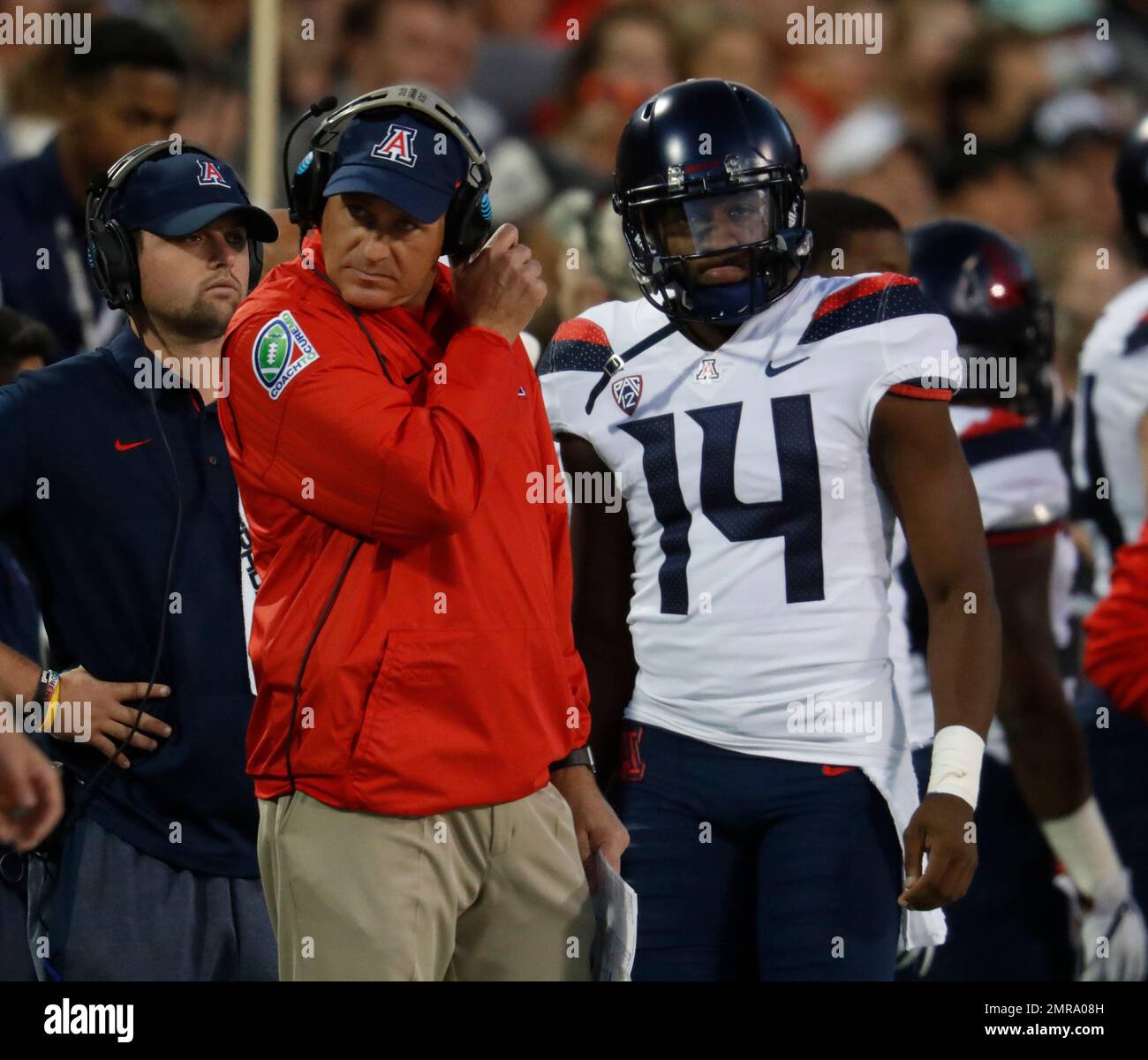 Arizona Wildcats head coach Rich Rodriguez, left, and quarterback ...