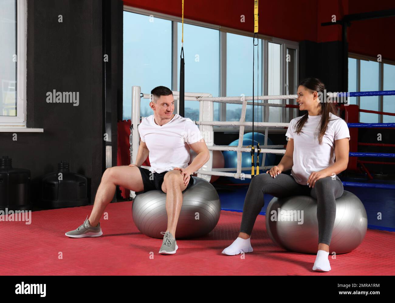 Fit balls hi-res stock photography and images - Alamy