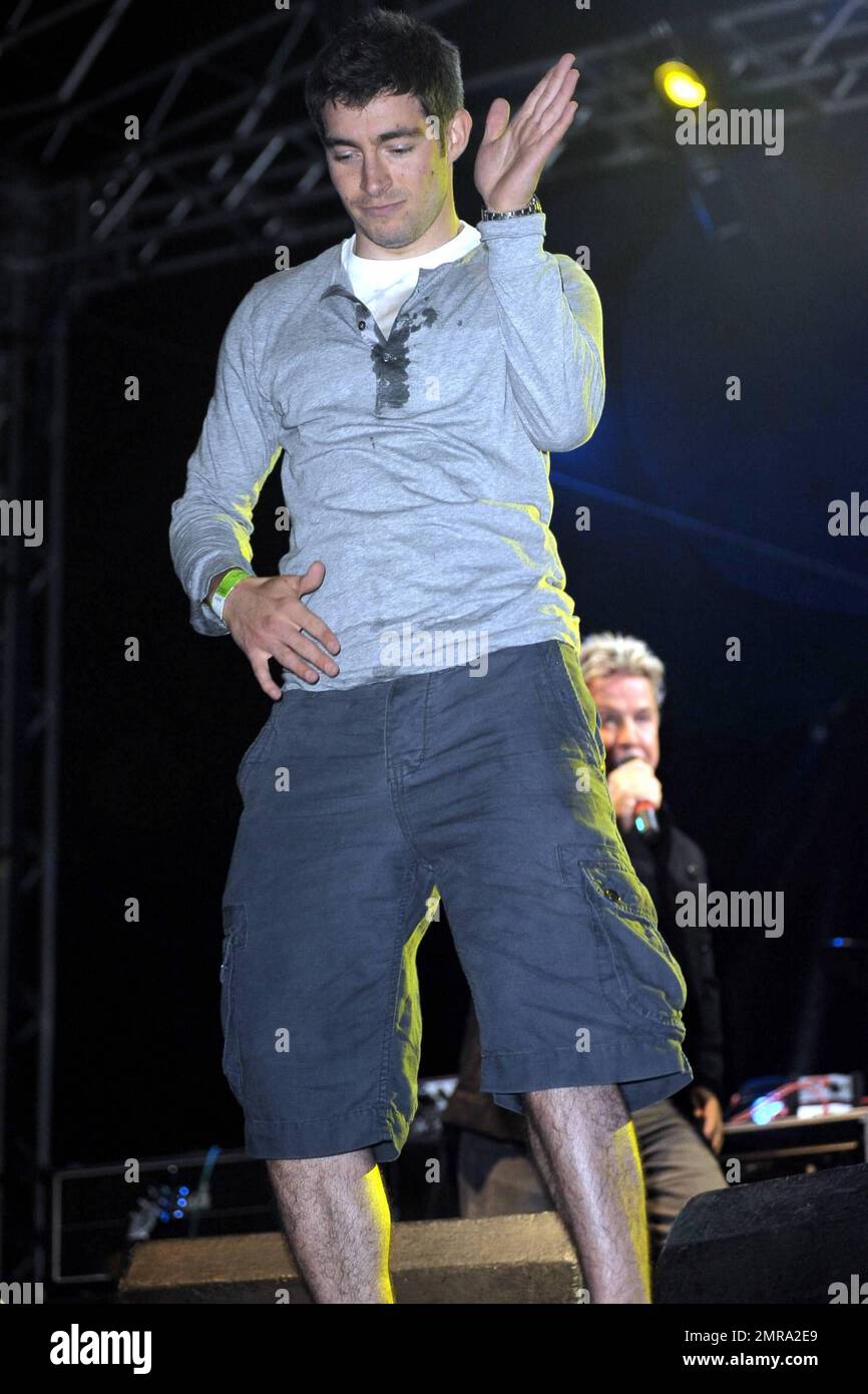 David Van Day and his new wife perform live at the Isle of Wright ...