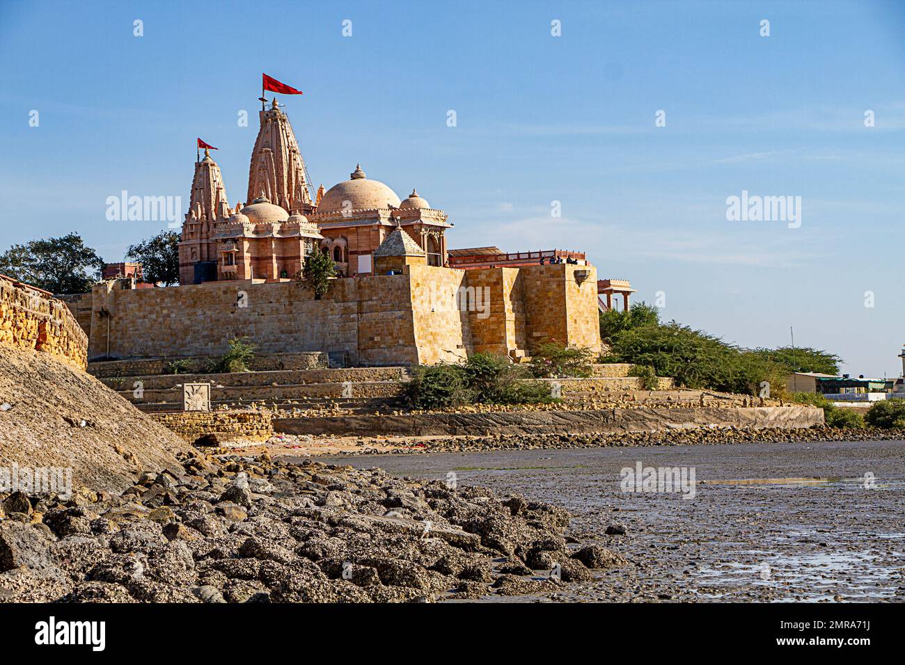 Koteshwar Temple with Red pendant flying on top situated in Koteshwar ...