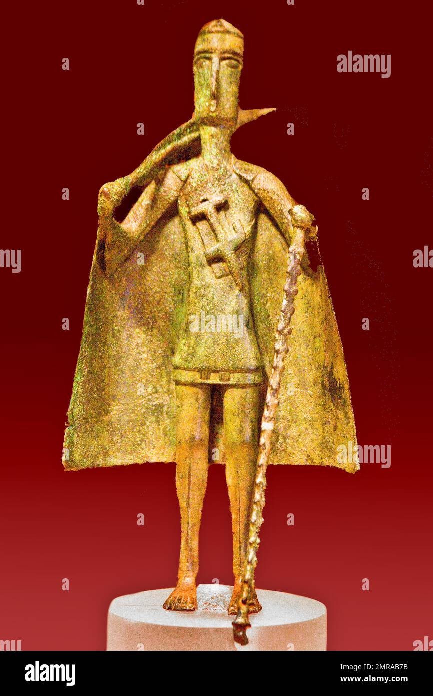 Bronze chieftain figure, Museo Archeologico Nazionale, Cagliari ...