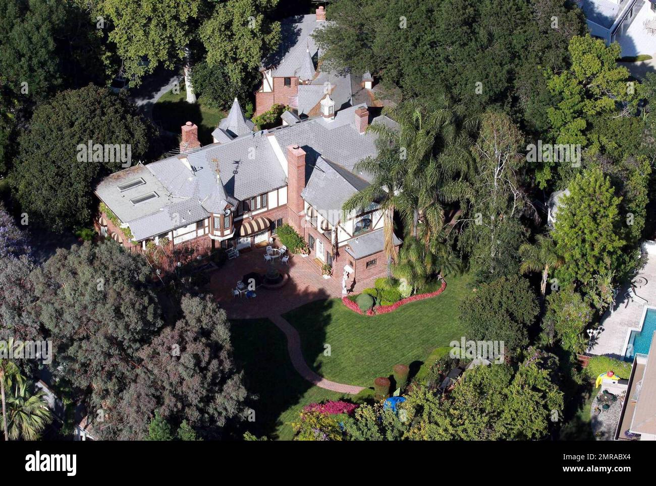 Aerial views of the Jackson family compound the day after Michael ...
