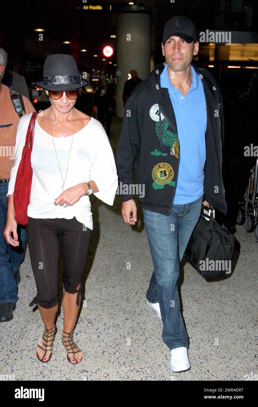 Happy newlywed couple "My Name Is Earl" star Jaime Pressly and husband ...