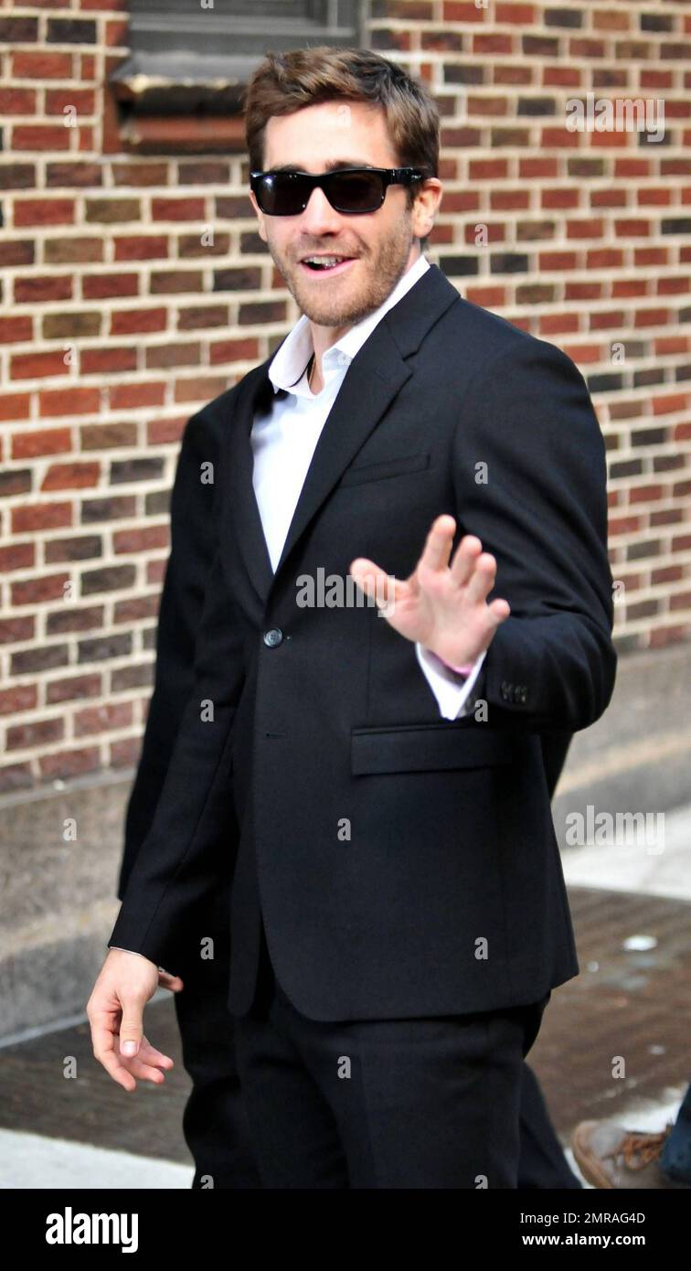 Actor Jake Gyllenhaal poses for photos outside the "Late Show with ...
