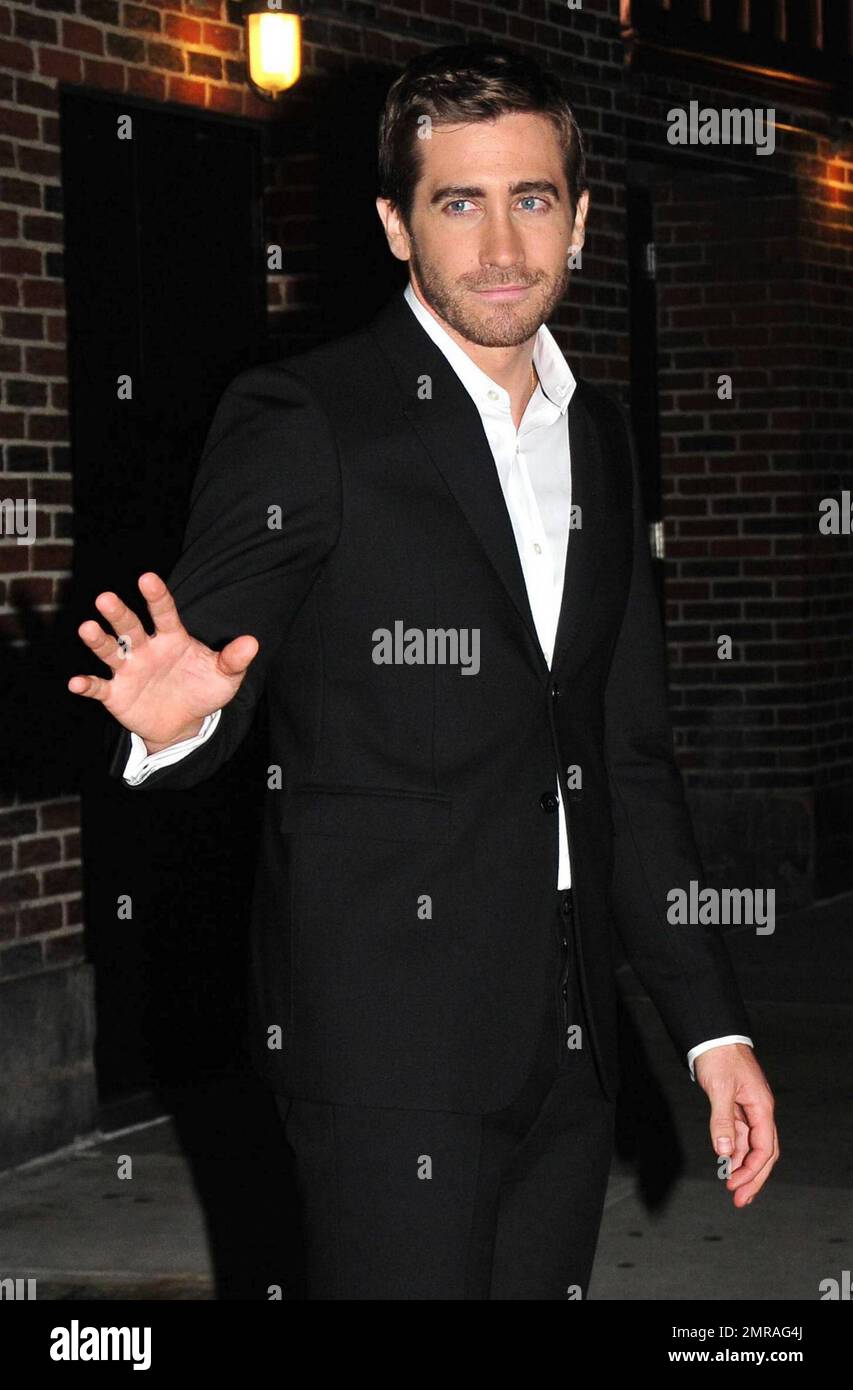 Actor Jake Gyllenhaal poses for photos outside the "Late Show with ...