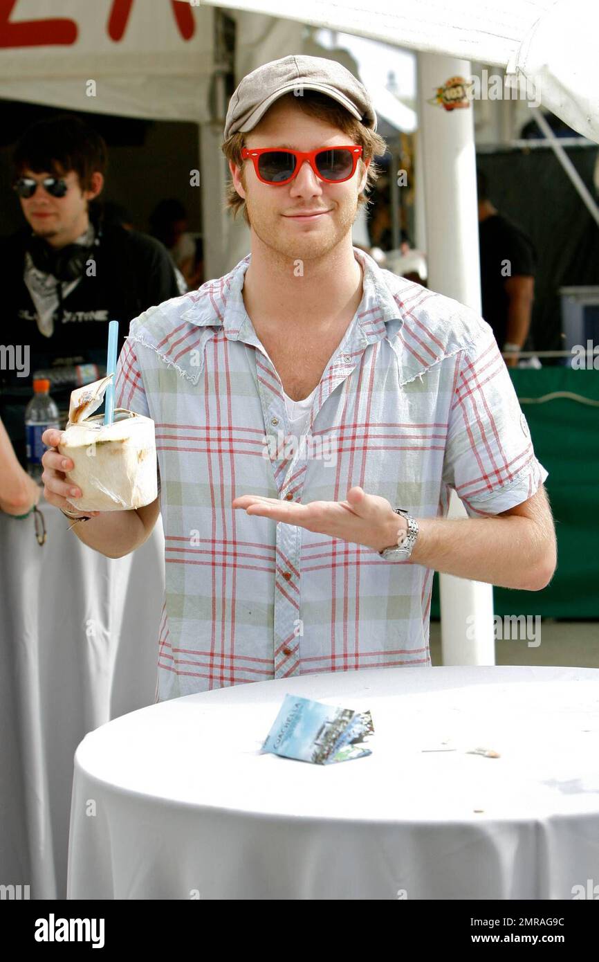 Exclusive!! Star of ABC Family show "Greek," Jake McDorman, enjoys a ...