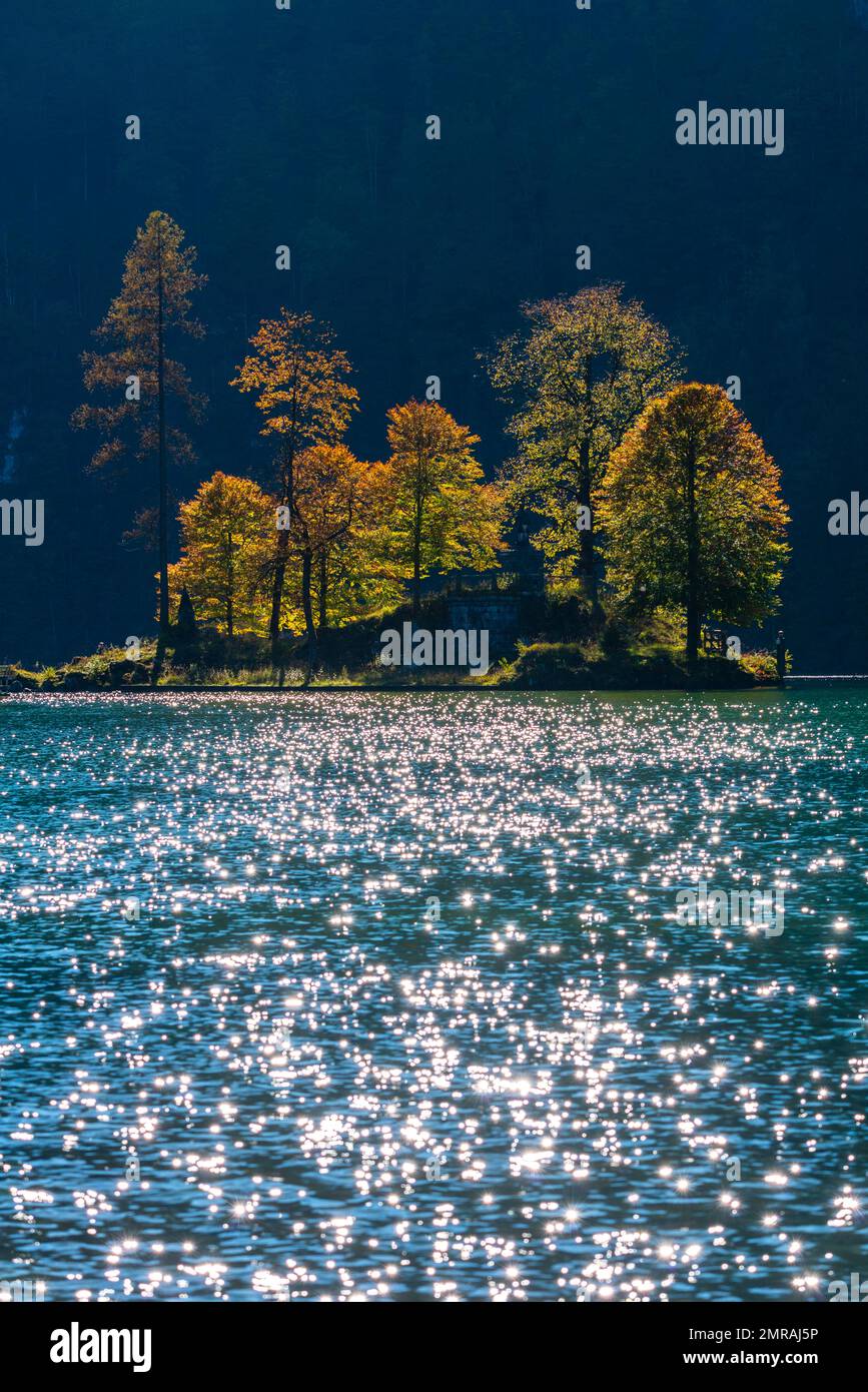 Christlieger Island with statue of St. John Nepomuk, Königssee ...