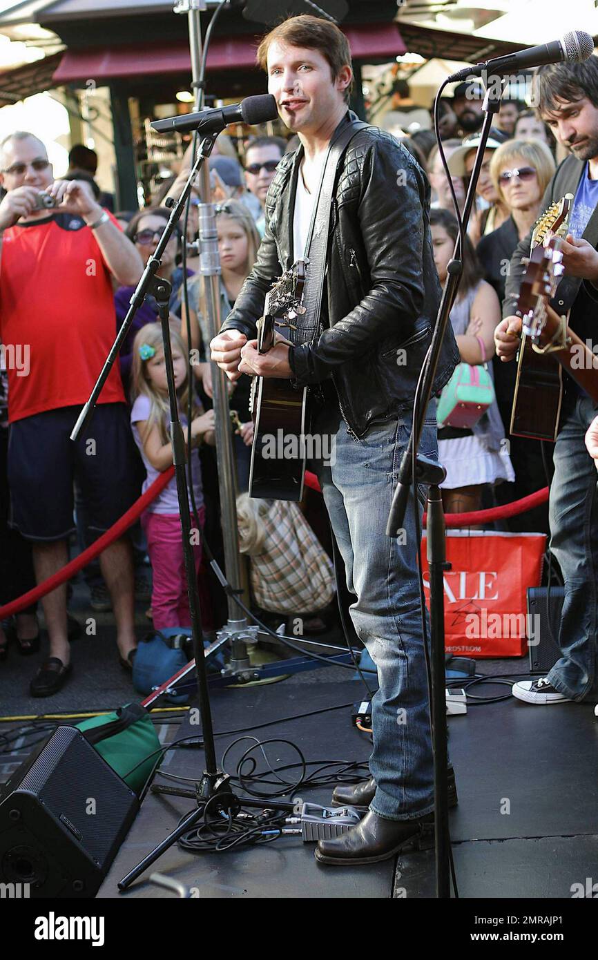 UK singer-songwriter James Blunt performs live in concert at The Grove ...