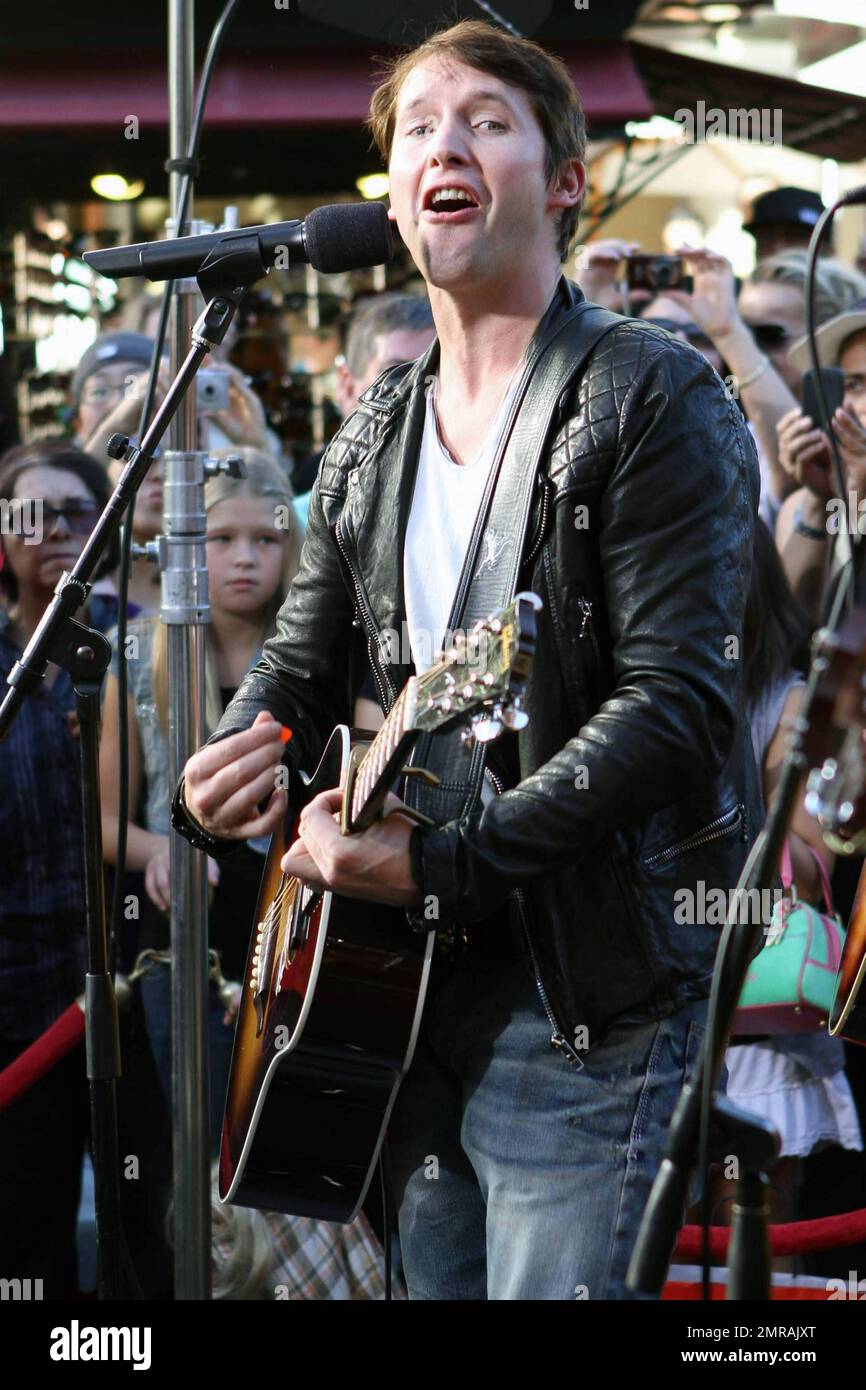 UK singer-songwriter James Blunt performs live in concert at The Grove ...