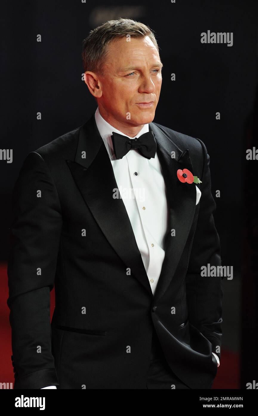 Daniel Craig at the World Premiere of new James Bond film, 'Spectre' at ...