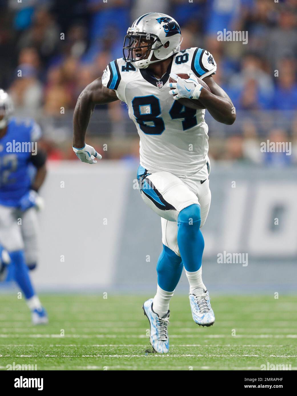 Carolina Panthers tight end Ed Dickson runs during the second half of ...