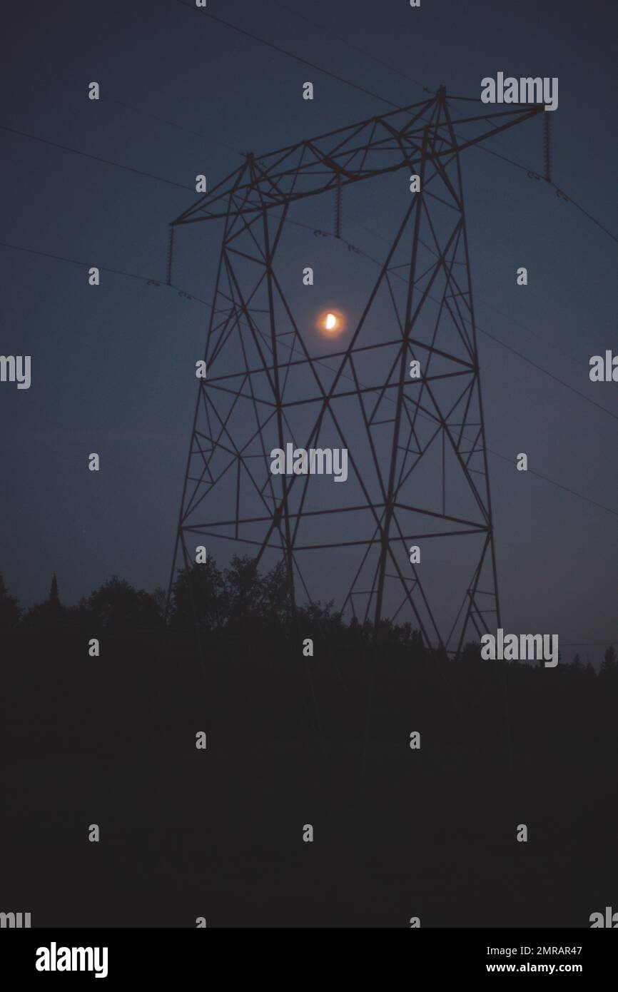 Vertical shot powerline tower hi-res stock photography and images - Alamy