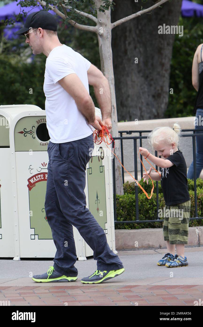 Its a small world disneyland ca hi-res stock photography and images - Alamy