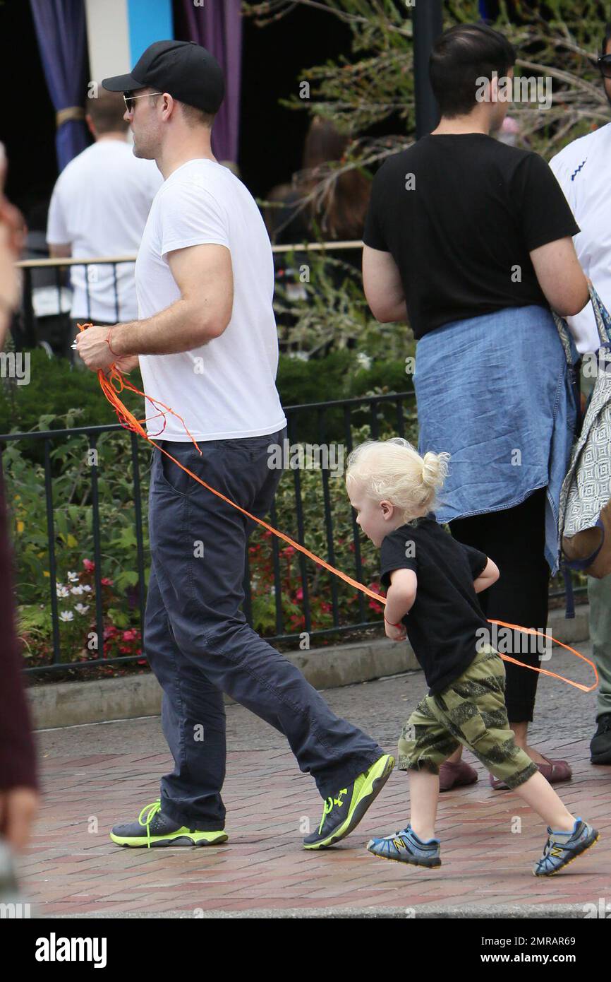 Its a small world disneyland ca hi-res stock photography and images - Alamy