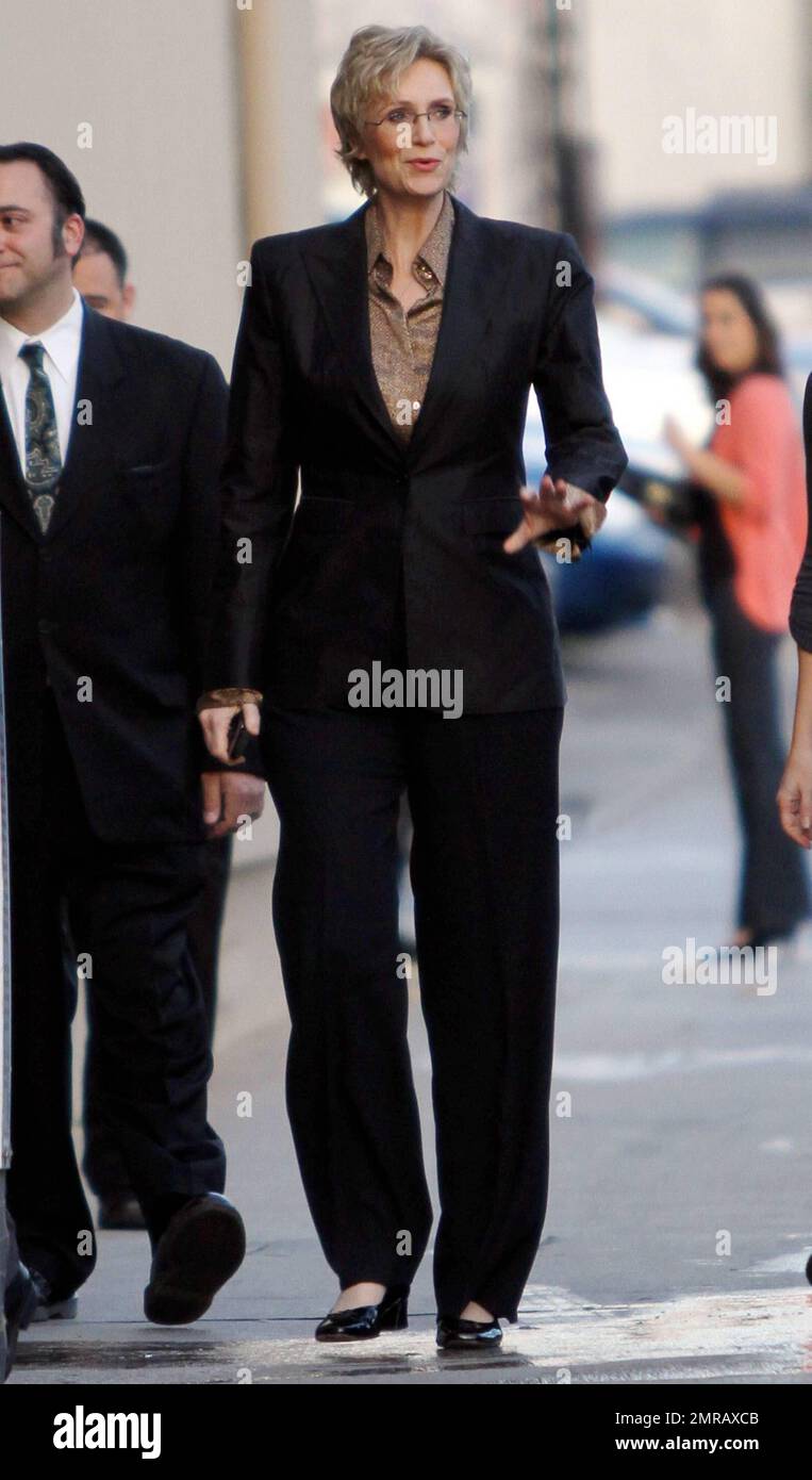 "Glee" star Jane Lynch arrives with wife Dr. Lara Embry at the "Jimmy ...