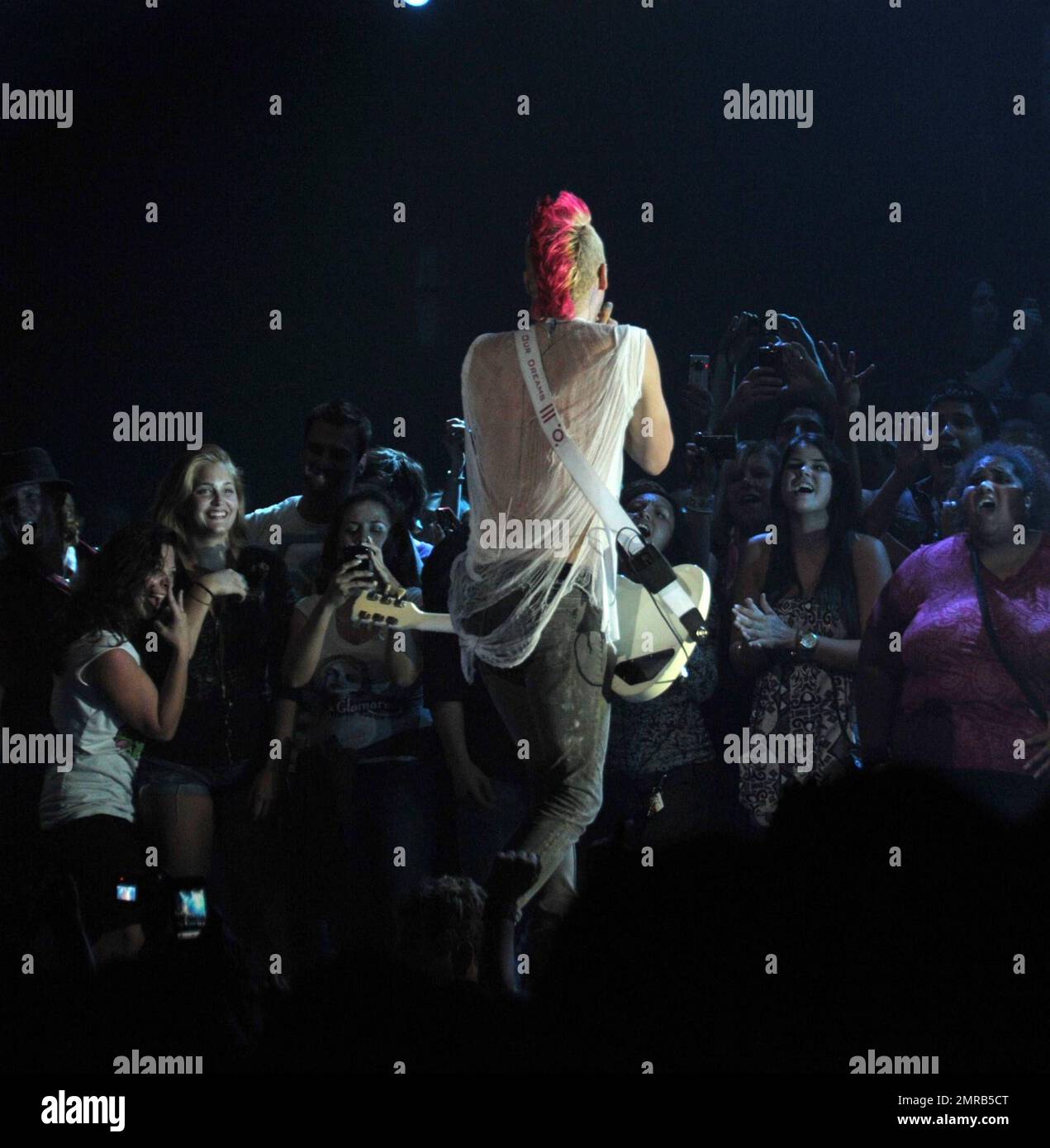 EXCLUSIVE!! Rocker Jared Leto treats his female fans to a rare sighting ...