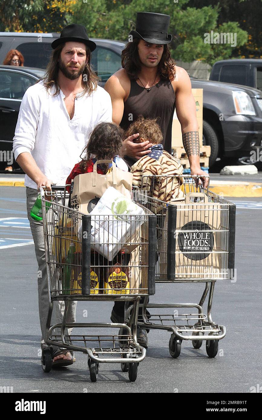 EXCLUSIVE!! Conan the Barbarian 3D star Jason Momoa wears a fun choice ...