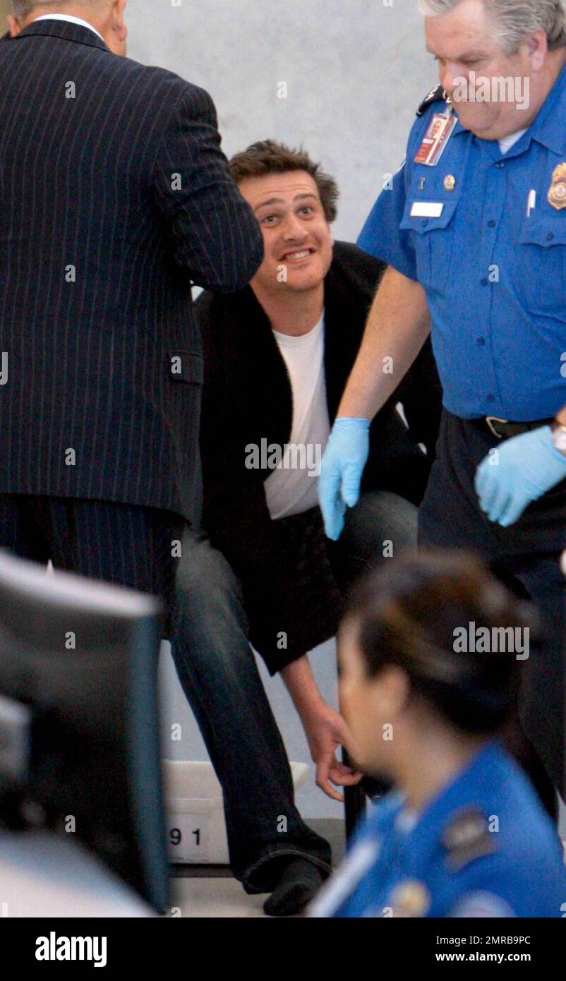 "I Love You Man" star Jason Segal arrives at LAX to catch a flight out ...