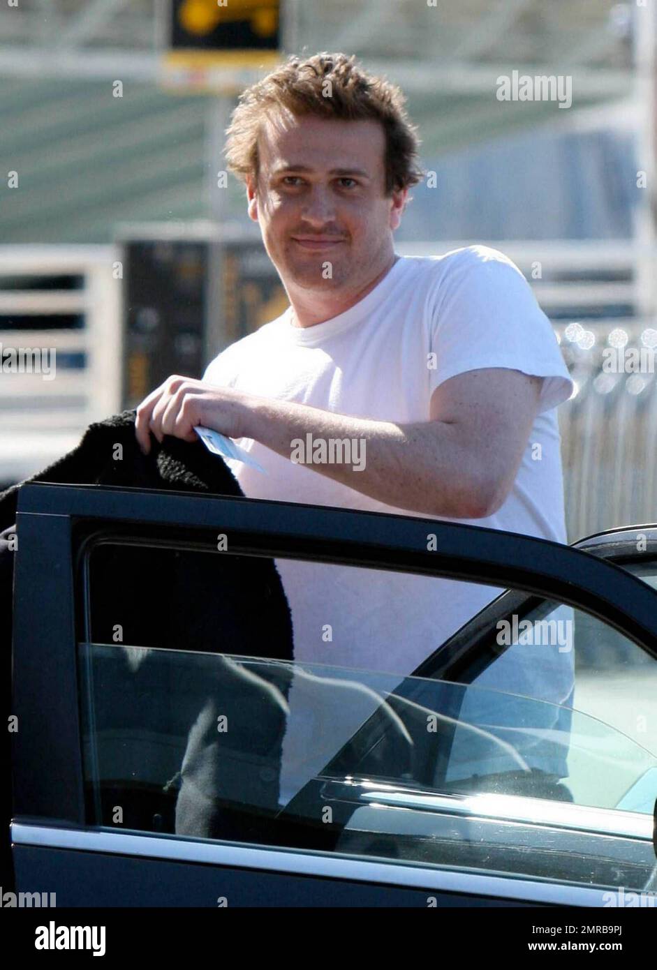 "I Love You Man" star Jason Segel arrives at LAX to catch a flight out ...