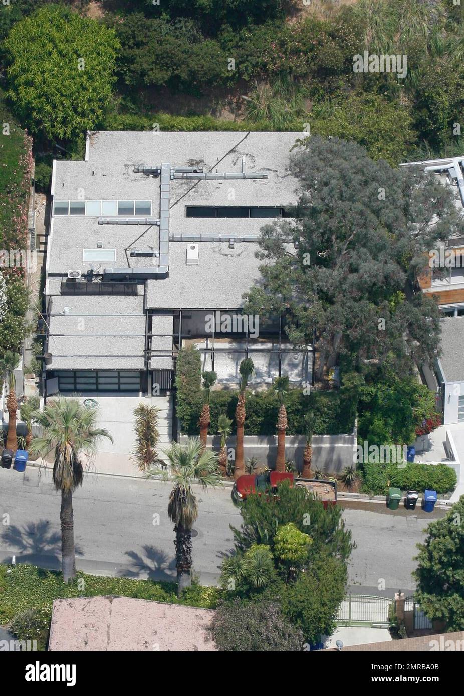 Exclusive!! This is English actor Jason Statham's 2,281-square-foot ...