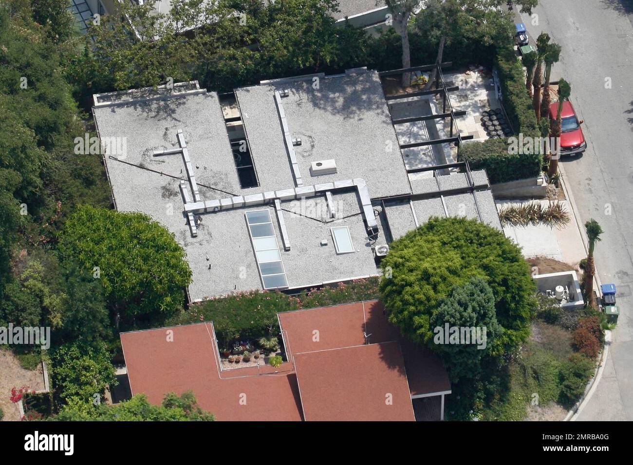 Exclusive!! This is English actor Jason Statham's 2,281-square-foot ...