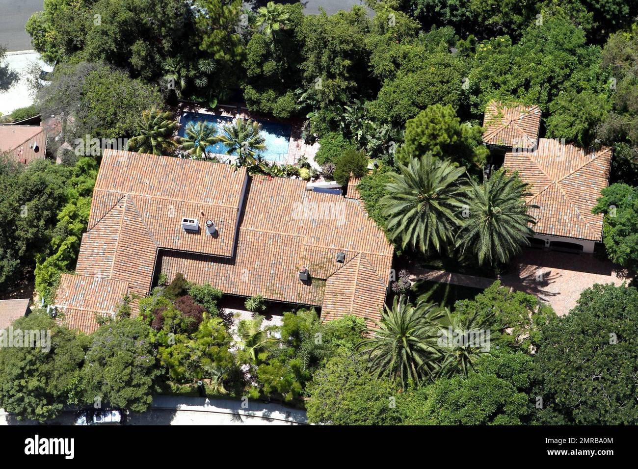 EXCLUSIVE!! Aerial views of the home Jason Statham has reportedly ...