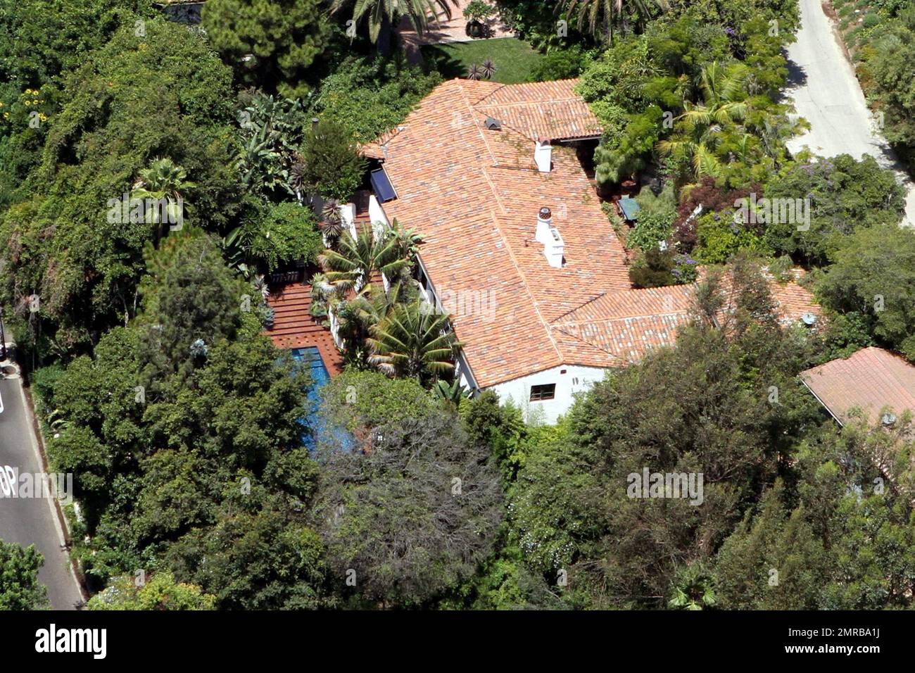 EXCLUSIVE!! Aerial views of the home Jason Statham has reportedly ...