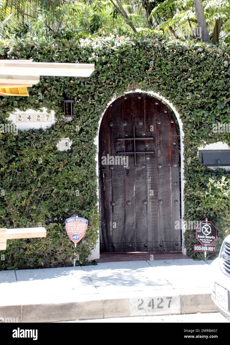 Jason Statham has reportedly purchased this 10-bedroom, 11-bathrom home ...