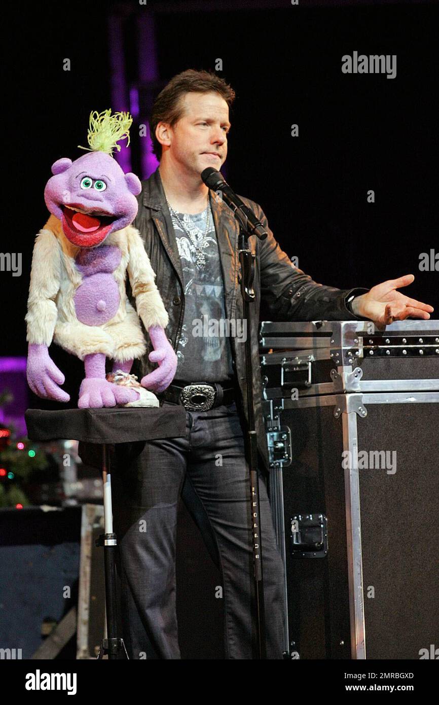 Jeff dunham puppet hi-res stock photography and images - Alamy