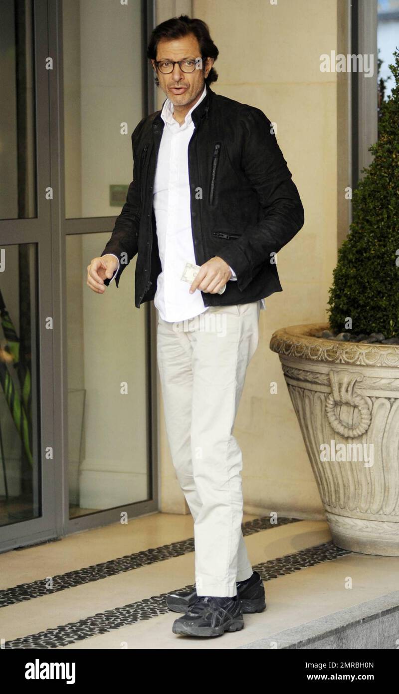 Actor Jeff Goldblum arrives to his London hotel where he briefly met ...