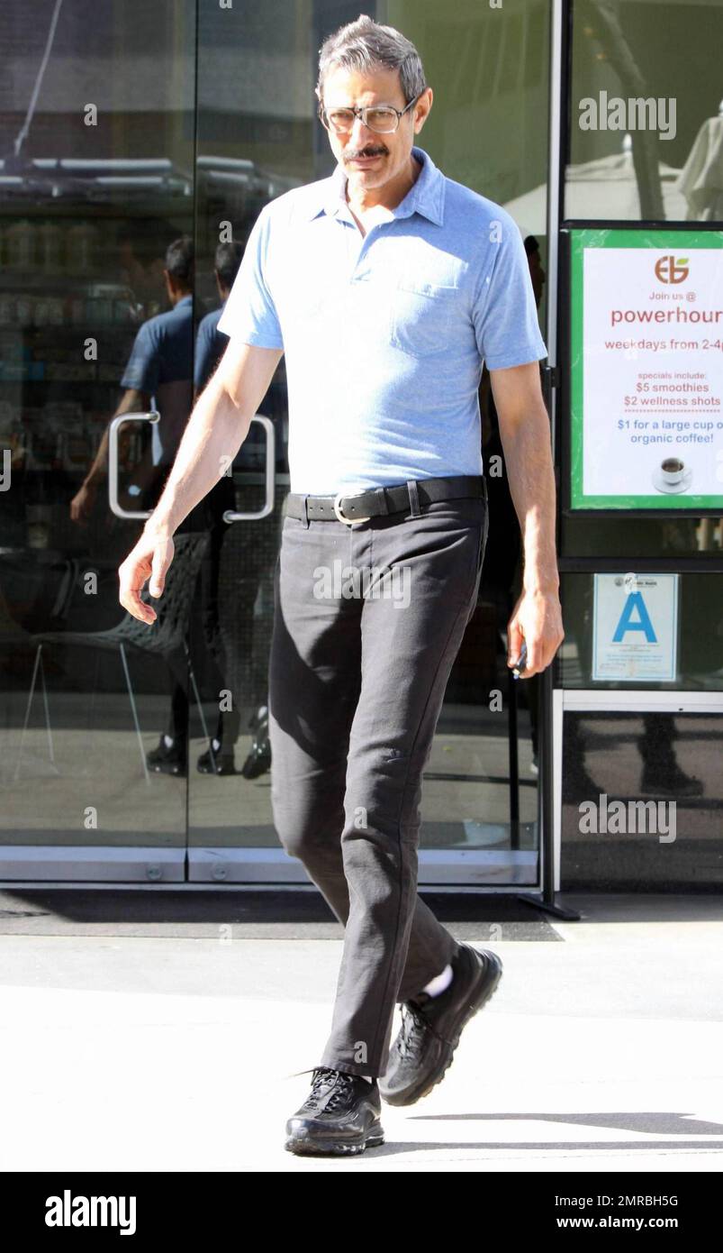 EXCLUSIVE!! Actor Jeff Goldblum looks slim and trim in a tight-fitting ...