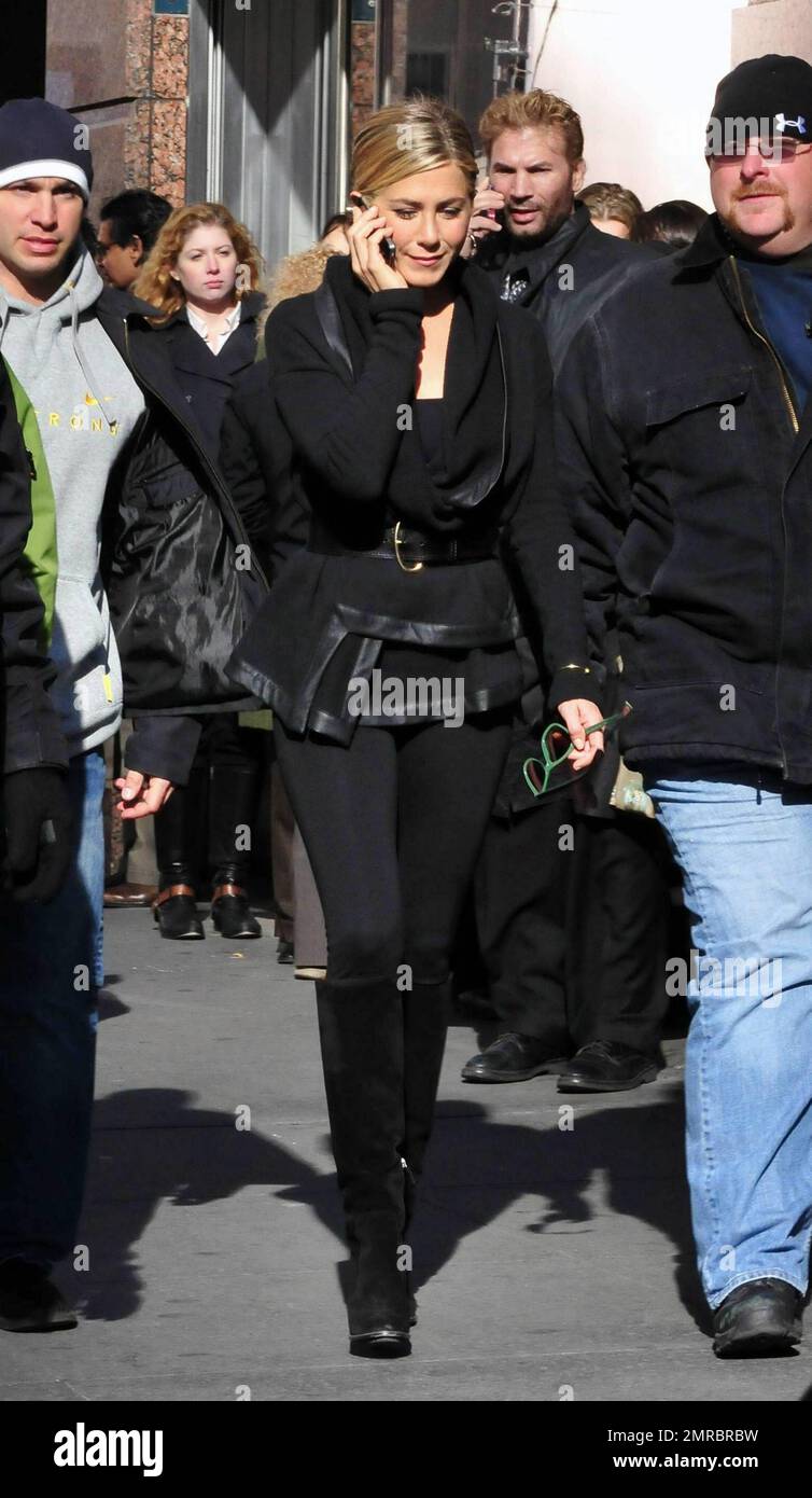 Jennifer Aniston is all smiles as she films scenes for her new movie ...