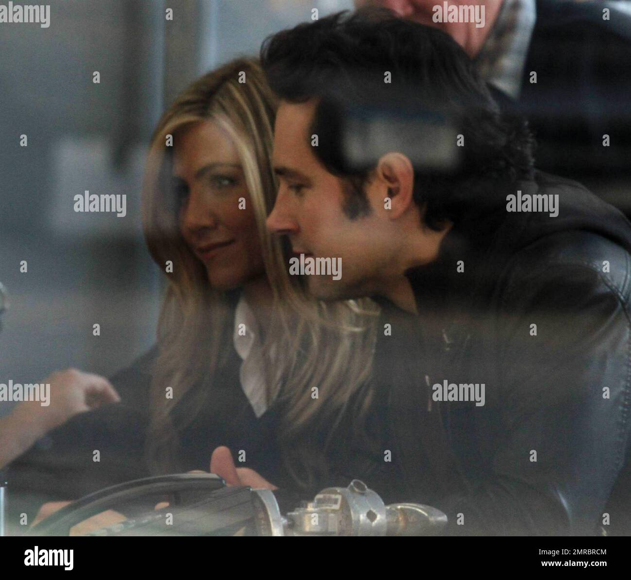 Jennifer Aniston shoots scenes for her new movie "Wanderlust" with Paul ...