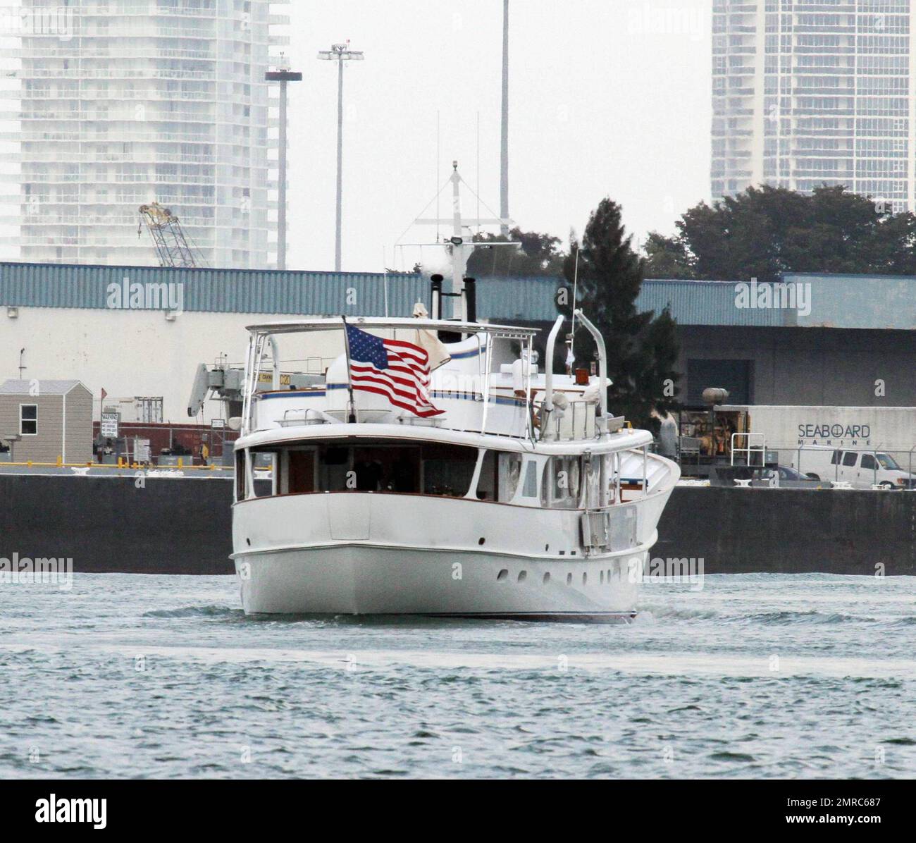 EXCLUSIVE!! Jennifer Lopez, who is currently in talks to remake Goldie ...