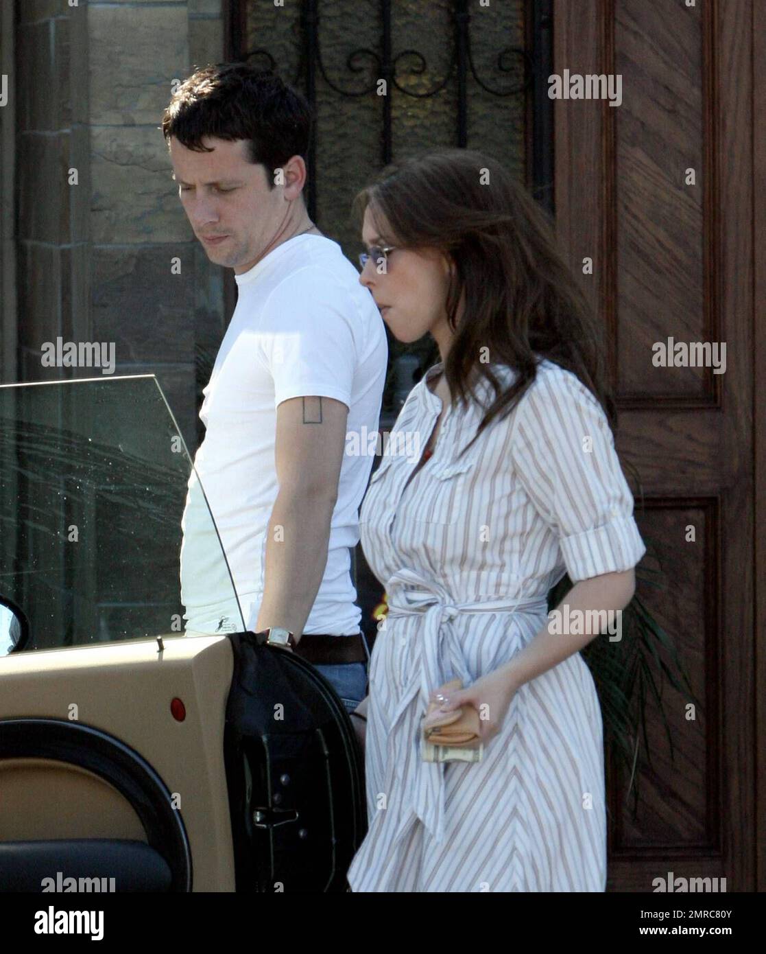 Exclusive!! Jennifer Love Hewitt and her Scottish born beau, Ross ...
