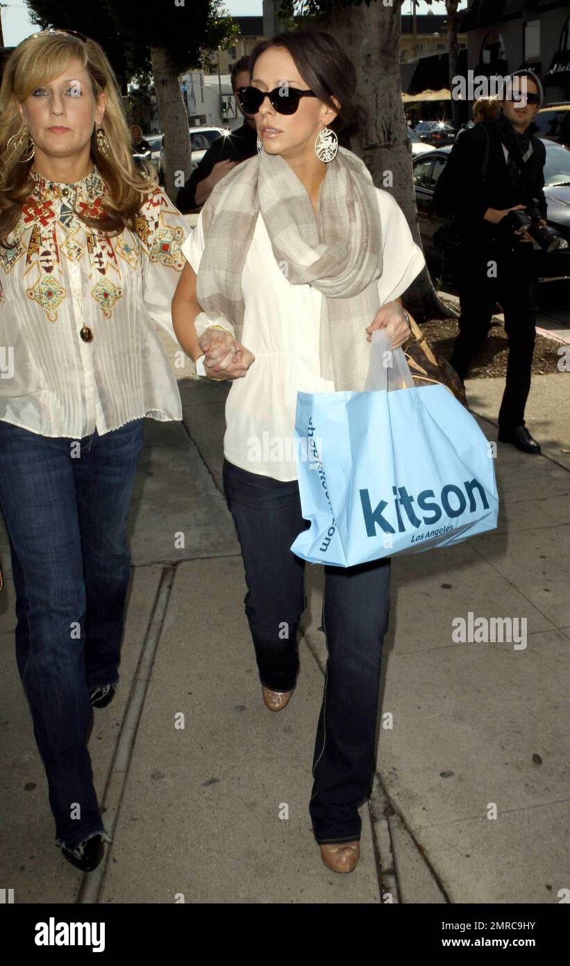 Jennifer Love Hewitt gets in some shopping with a friend along ...