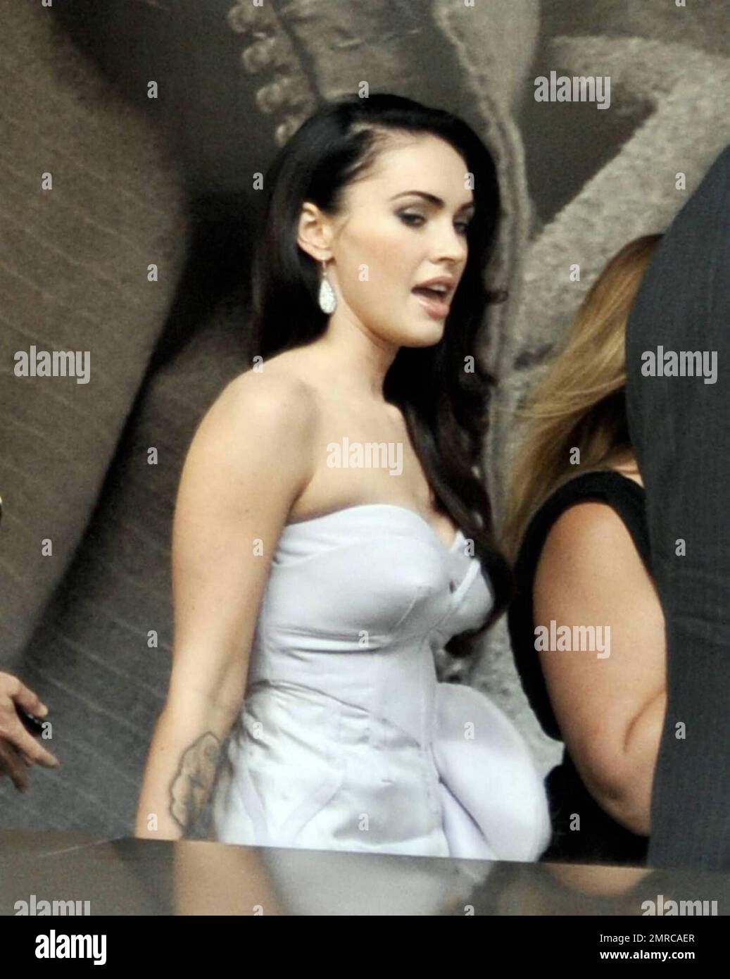 Megan Fox arrives at Jennifer's Body Q & A session in Los Angeles, Ca ...