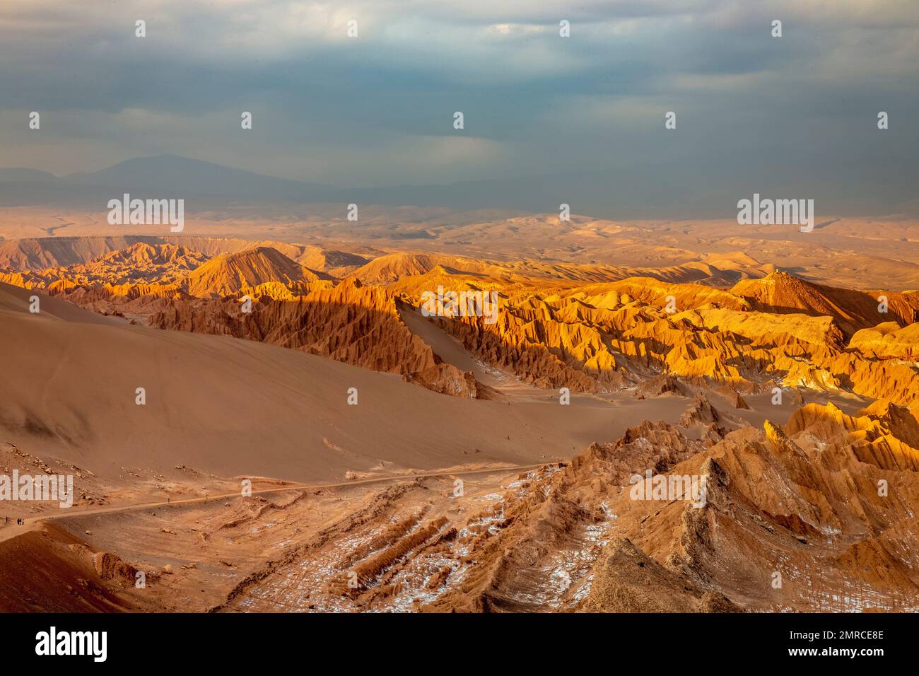 Moon Valley, Valle de la Luna dramatic landscape a Sunset, Atacama Desert, Chile Stock Photo - Alamy