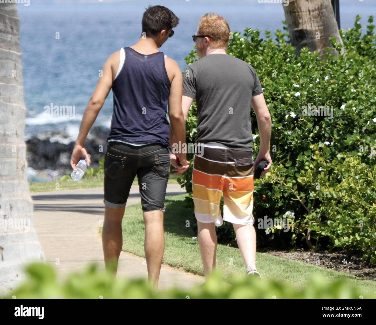 'Modern Family's' Jesse Tyler Ferguson and partner Justin Mikita soak ...