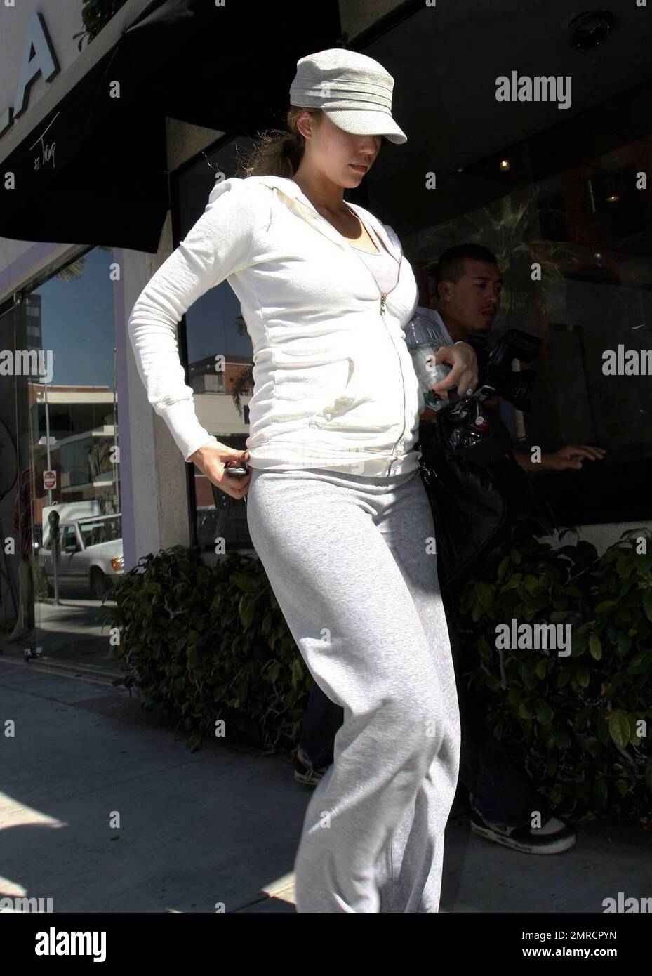 Jessica Alba Baby Bump