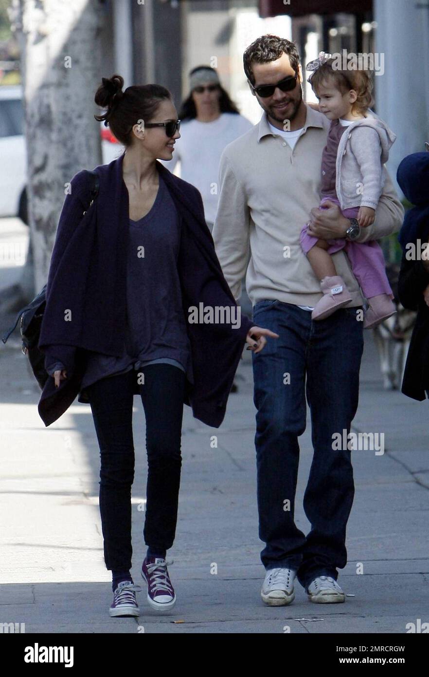 Jessica Alba, husband Cash Warren and daughter Honor spend the day ...