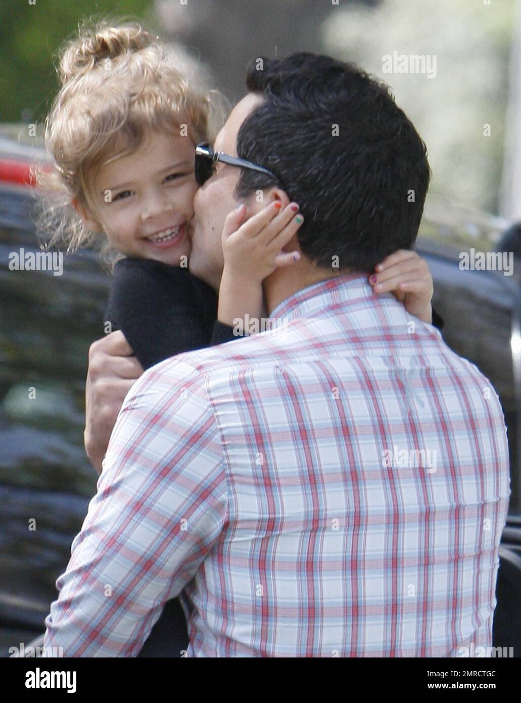 Jessica Alba looks fabulous just a month after giving birth to her ...